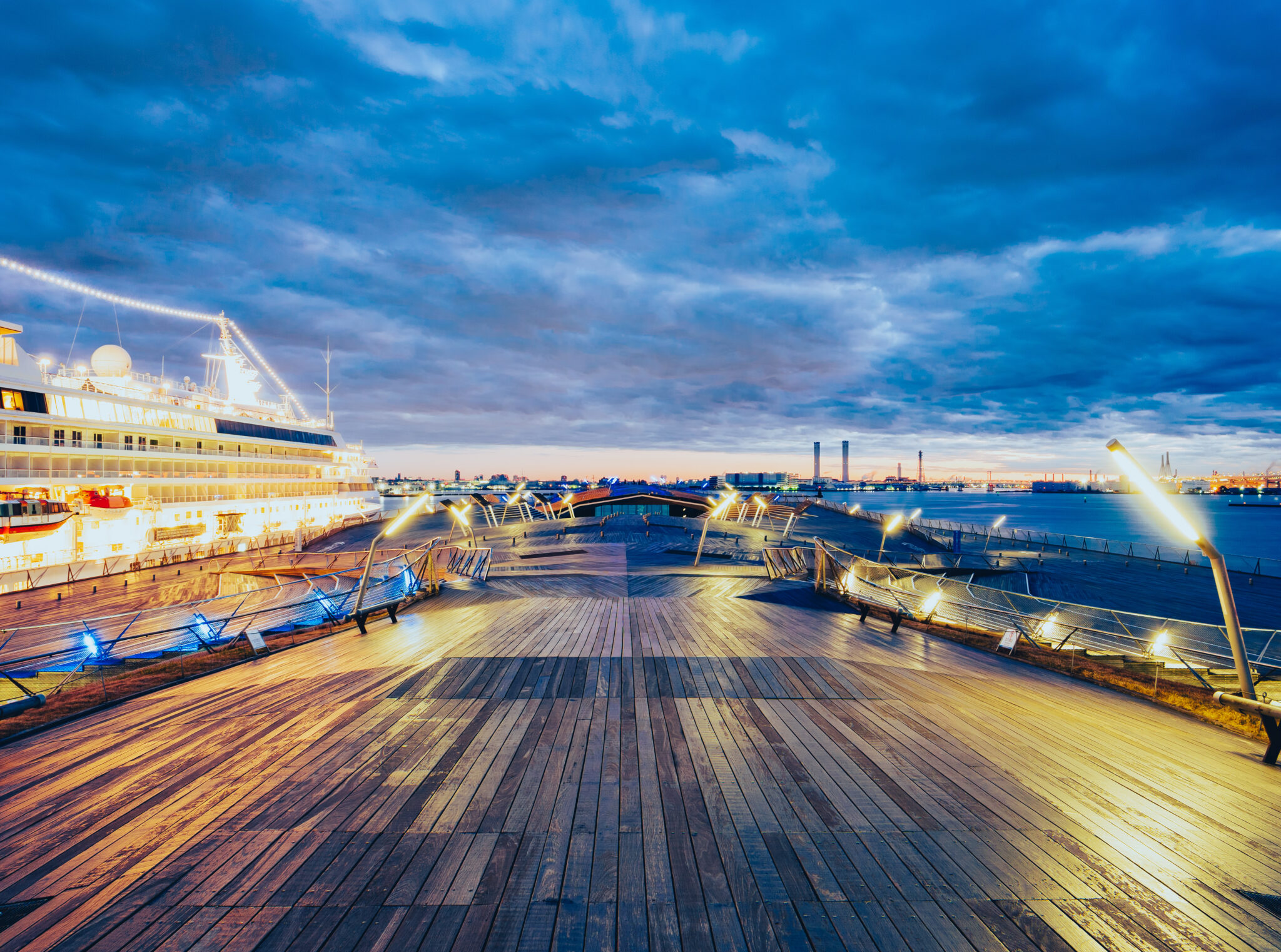 横浜港クルーズターミナル完全ガイド！ 【CruiseWorld現地取材】 - CruiseWorld｜クルーズワールド